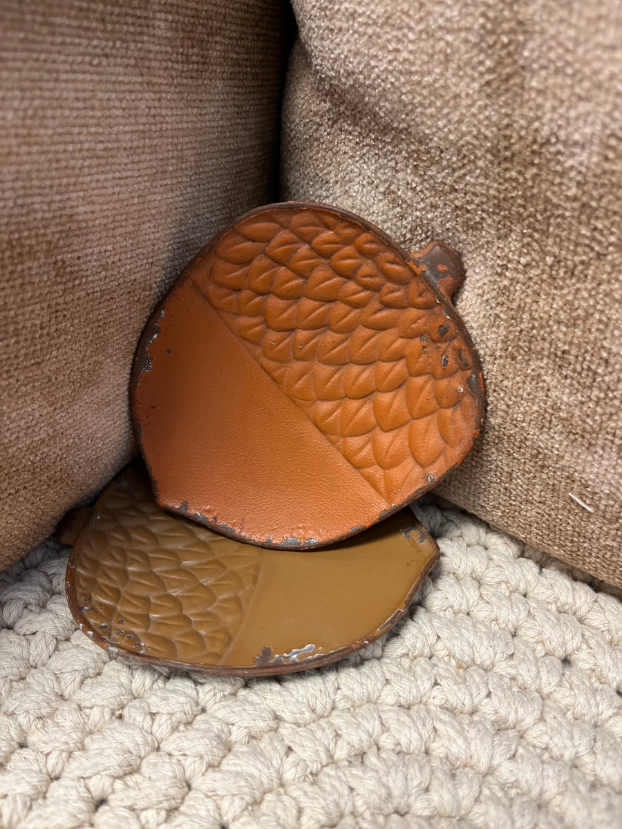 Small Metal Acorn Dish 2 color options – Montana Rustic Accents
